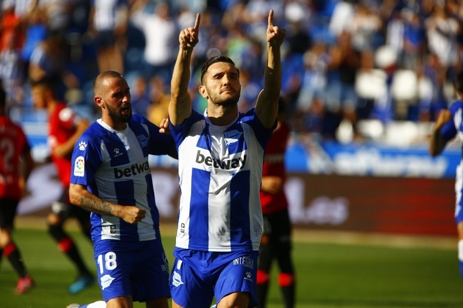 Alaves The Albiazul Club Celebrates 100 Years Of 'Long Suffering ...