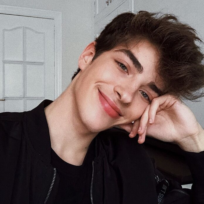 Manu Dios, The Boy Who Played In 'Cuentame' And Now Writes His Scripts ...