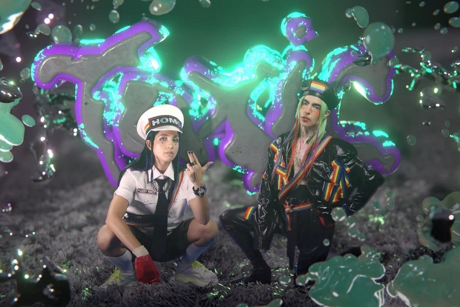 Candid Clips, Screams And Deafening Bass: How Hyperpop Sounds And Why ...