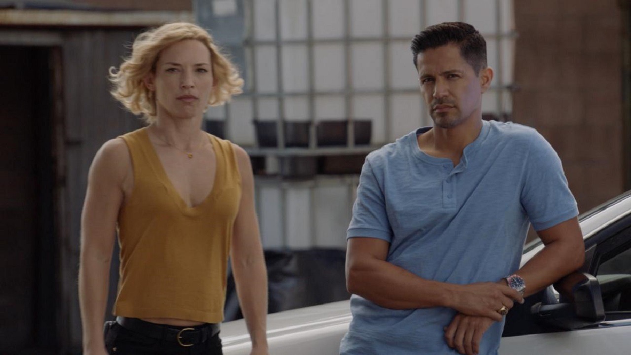 Magnum Pi වාරය 4 අතරතුර Magnum සහ Higgins සඳහා ඔබට දැකීමට අවශ්‍ය වන්නේ ...