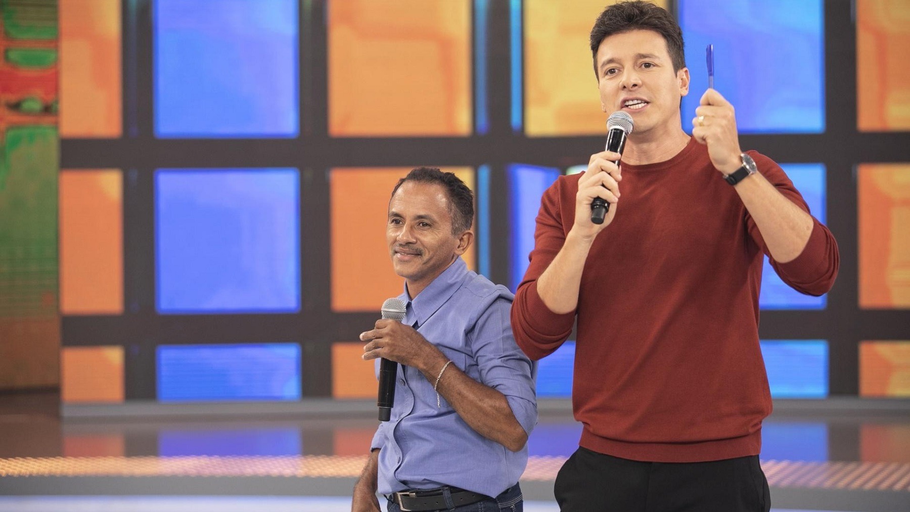 Rodrigo Faro debuts in 'Pare degree dose famous' - JGuru