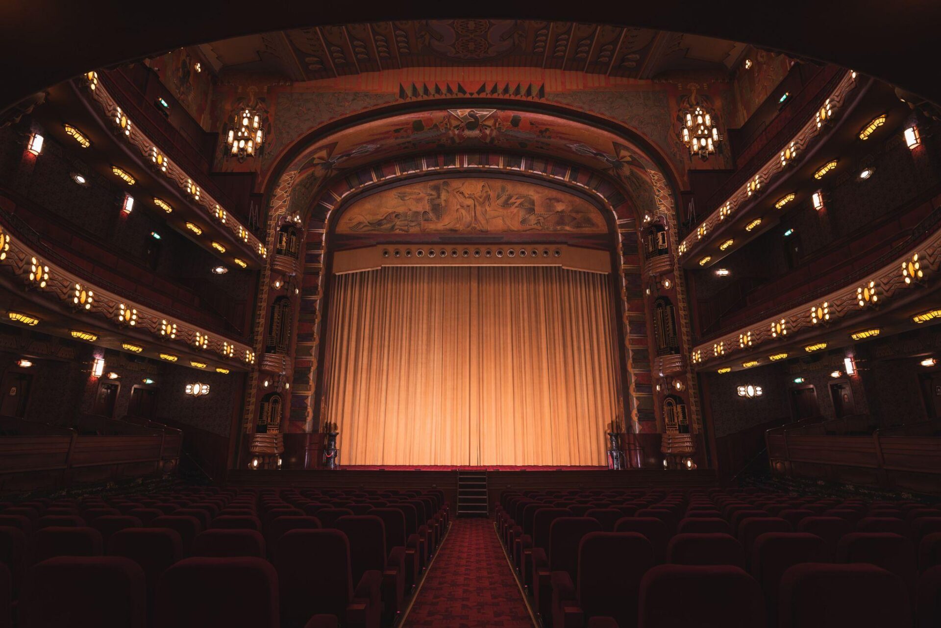 The most popular cinemas around the world. Where should every film ...