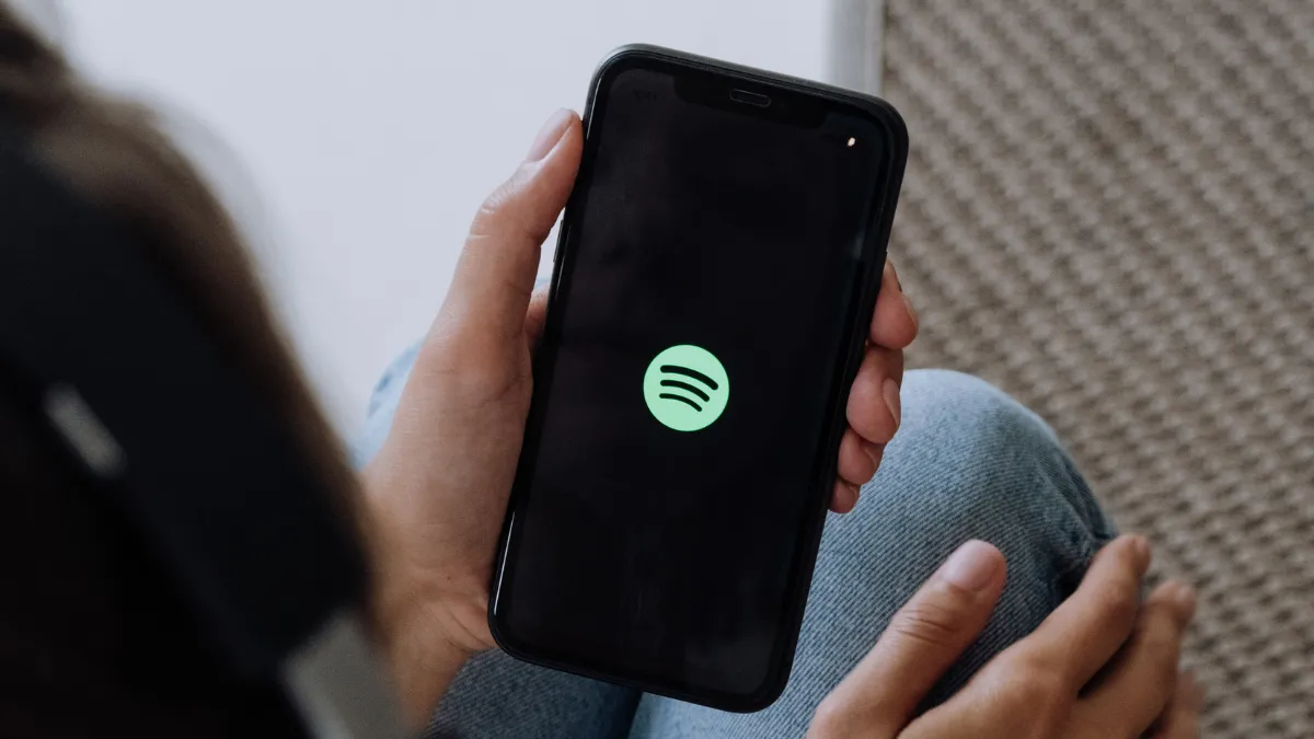 8 Best Ways to Fix Spotify Not Loading or Working - JGuru